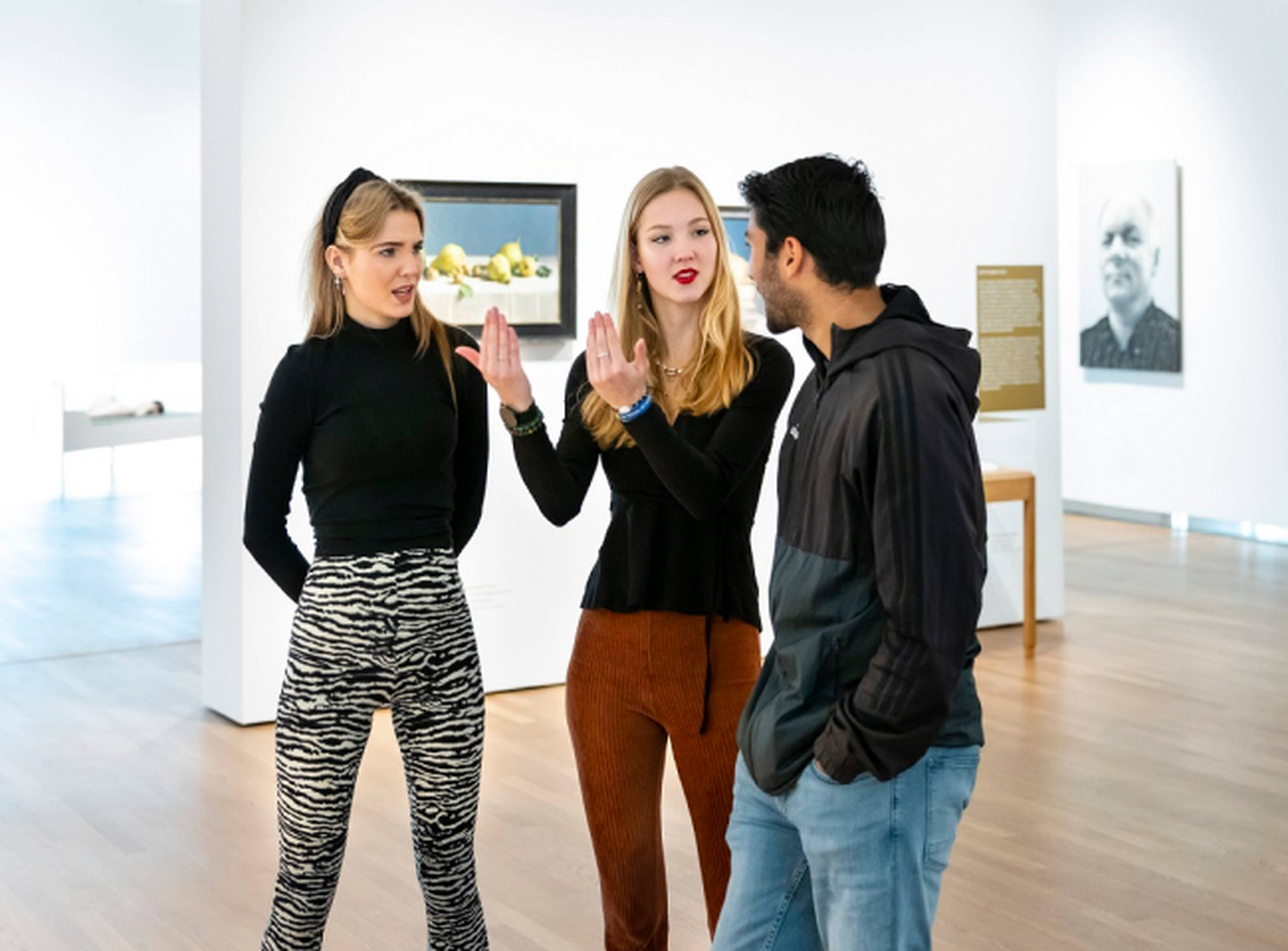 Pyke Koch, Stilleven met appel, 1945, Collectie Museum MORE