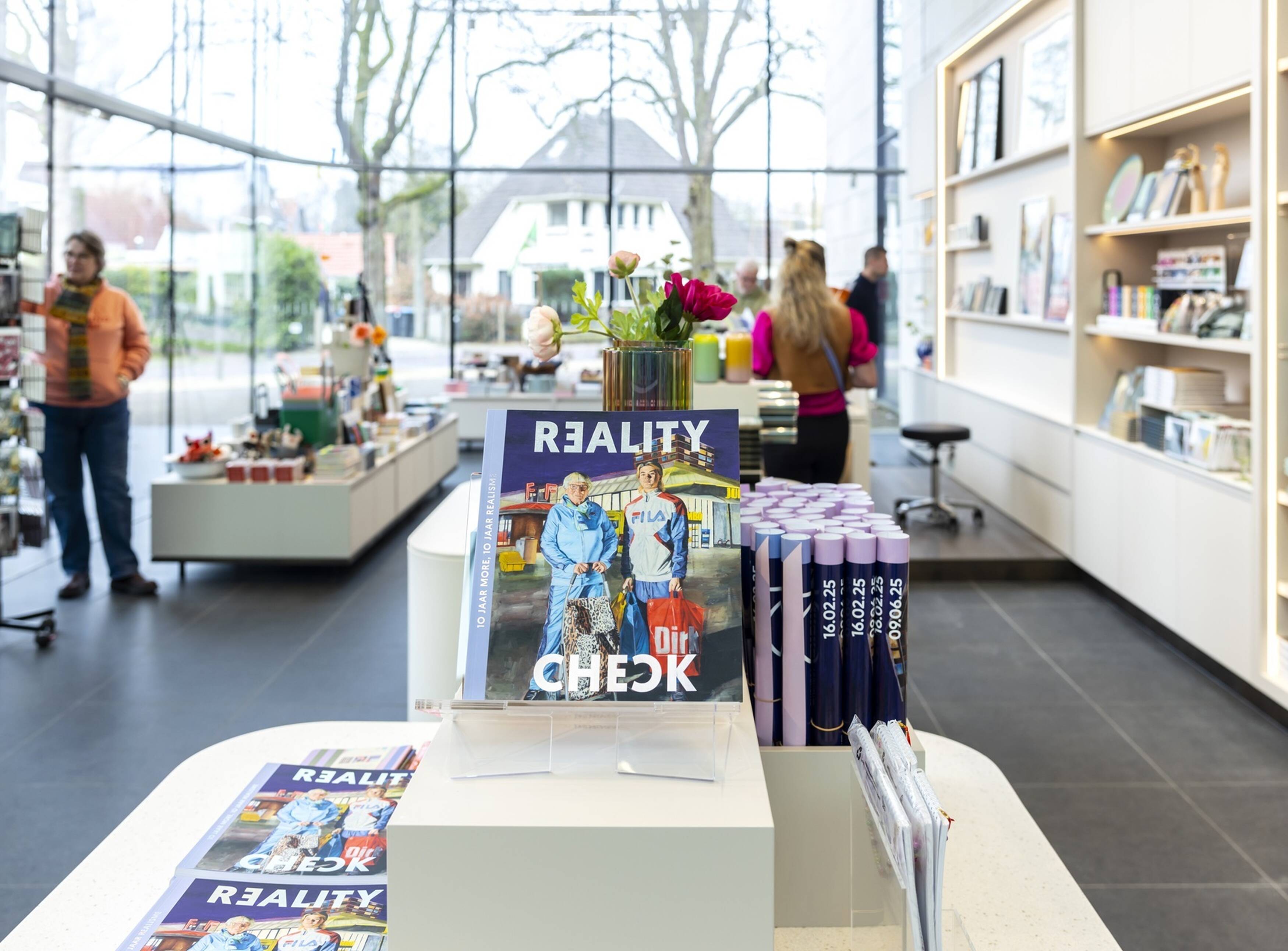 Pop Models | Museum MORE